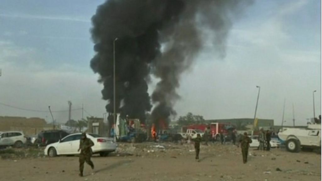 Explosions at Iraq election rally in Baghdad 'kill 31' - BBC News