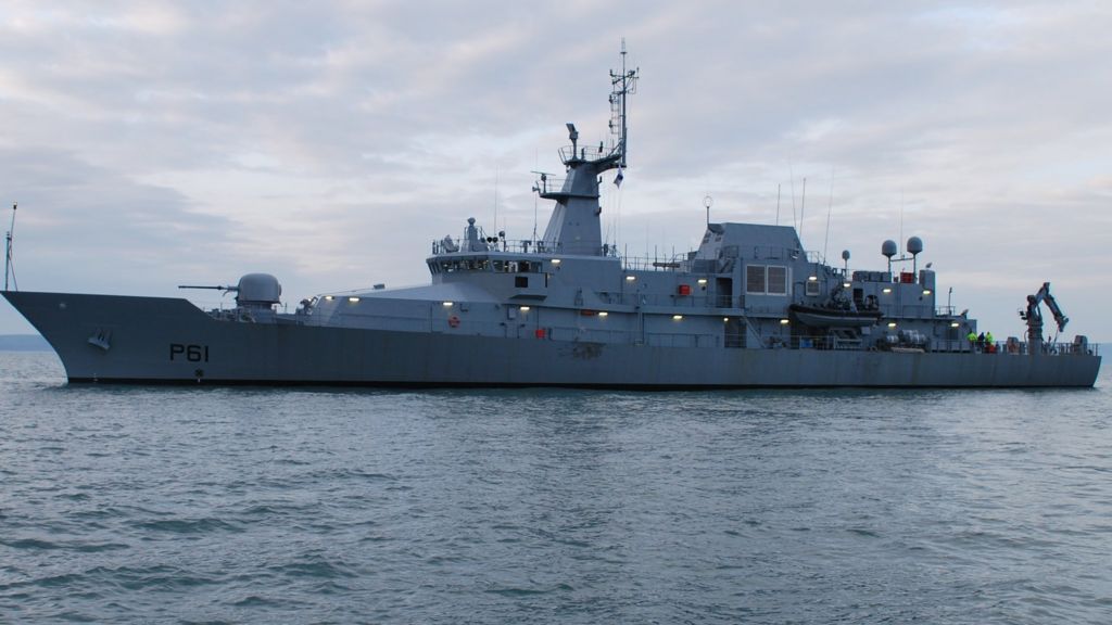 Appledore Shipyard wins third Irish Navy contract - BBC News