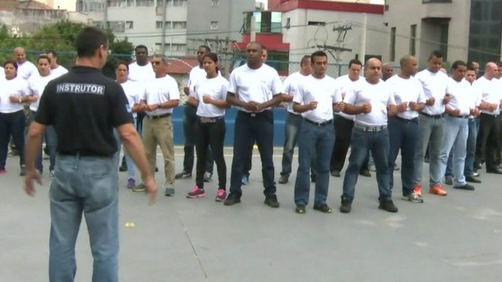 Brazil World Cup: Only 20% of security guards trained - BBC News