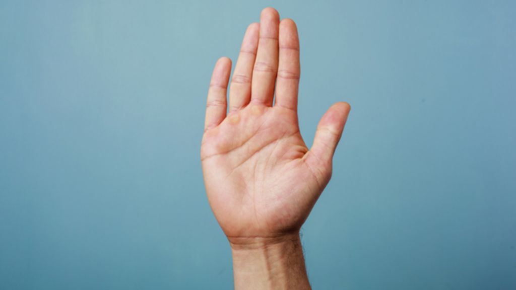 Full disclosure: When should you reveal a disability at work? - BBC News