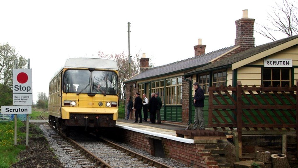 Scruton station on Wensleydale Railway reopens after 60 years - BBC News