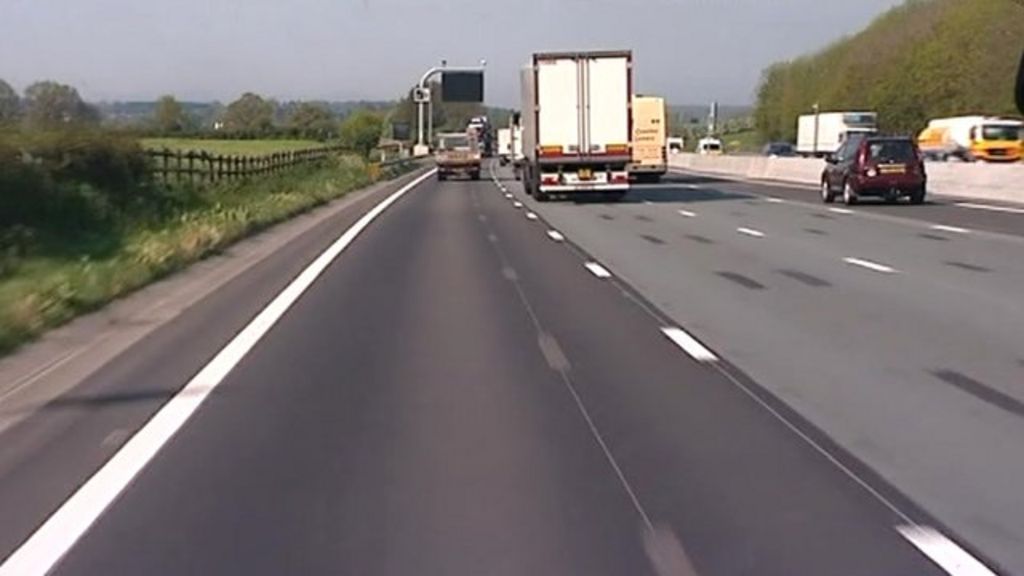 M25 widening project opens to traffic in Kent and Surrey - BBC News