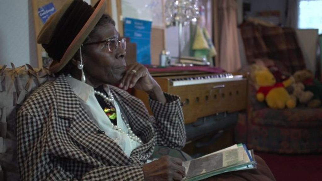 Briscoe's mother 'waiting for truth' - BBC News