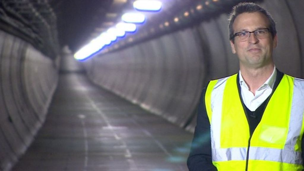 Inside the Eurotunnel service tunnel on its 20th anniversary - BBC News