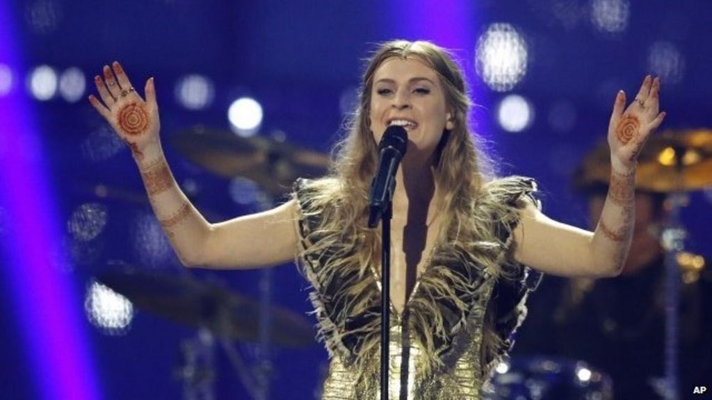 UK's Molly takes to the Eurovision stage - BBC News