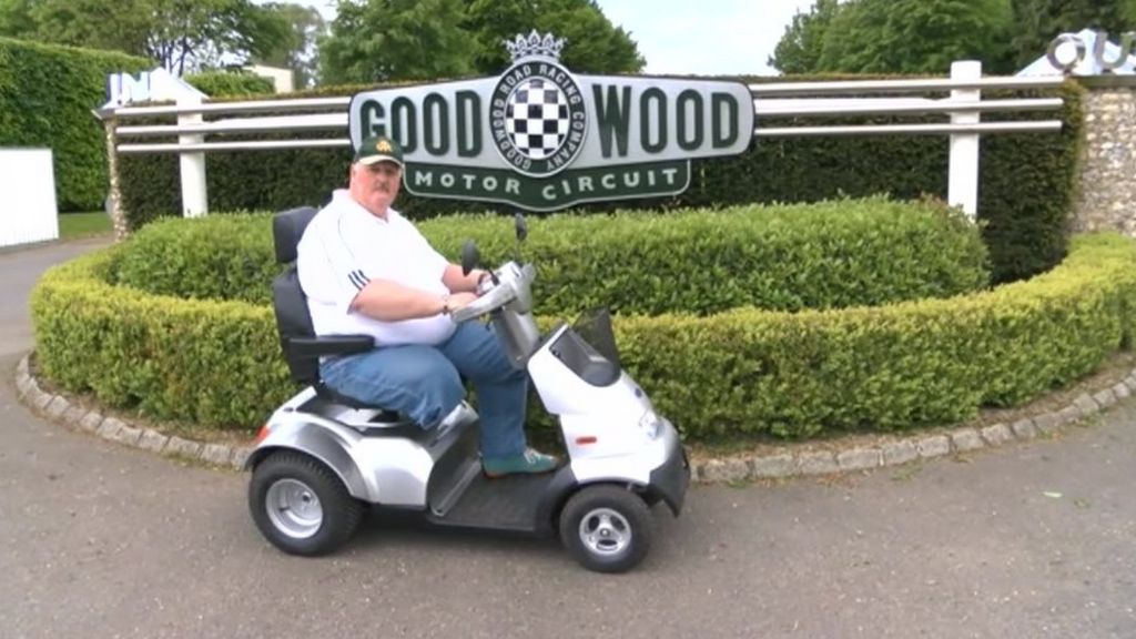 Goodwood Festival of Speed crash victim in record attempt - BBC News
