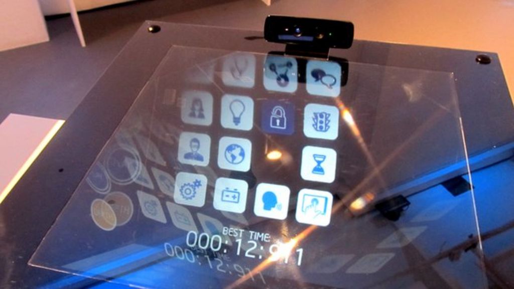 Floating display: Intel show off 3D air interface - BBC News