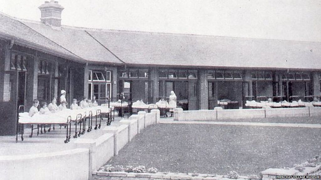 Frenchay Hospital's final patients leave hospital site - BBC News