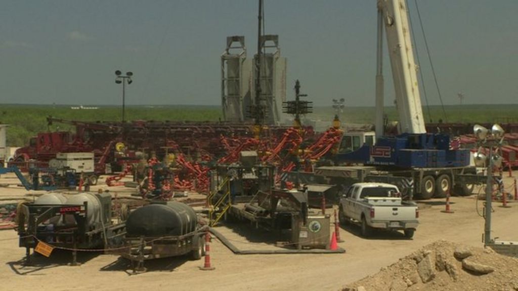 Report: Fracking 'could supply billion barrels of oil' - BBC News