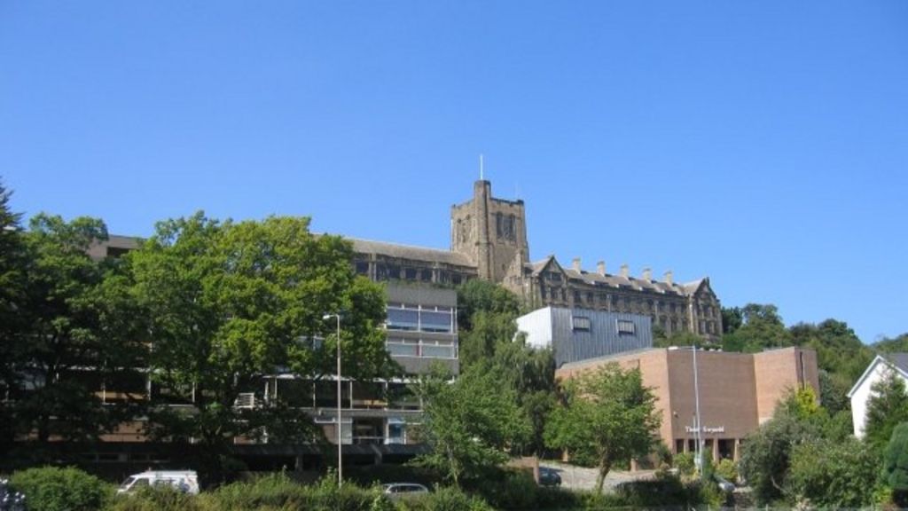 Bangor University deal creates new college in China - BBC News