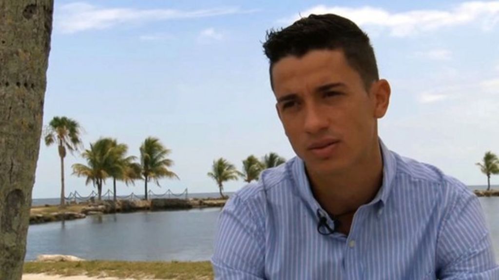 Windsurfing for four days from Cuba to a new life in US - BBC News