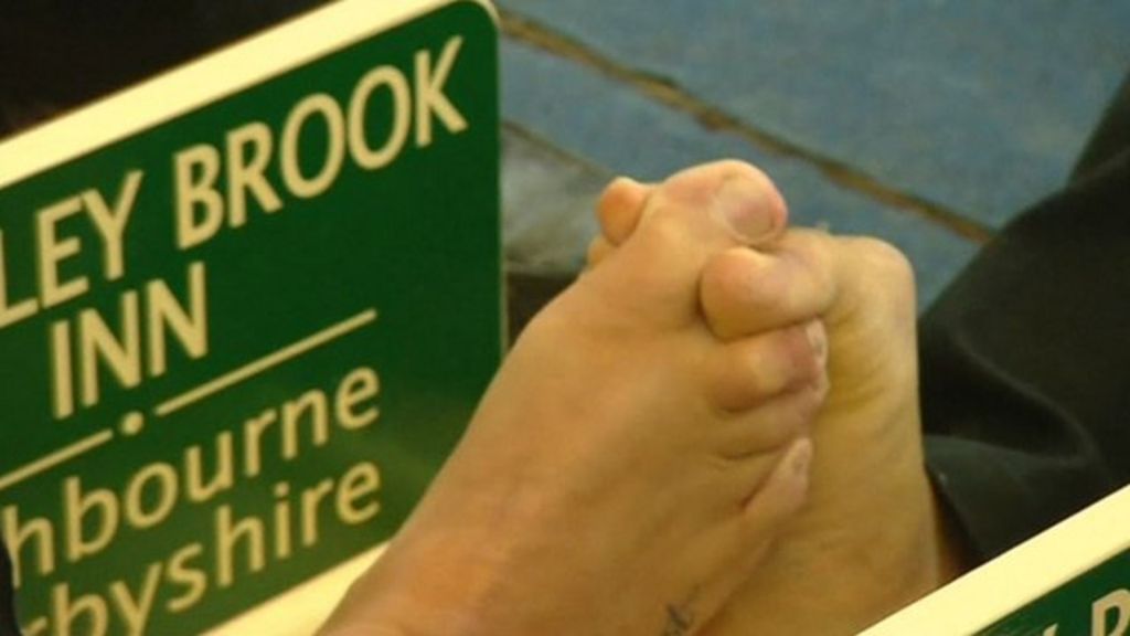 38th World Toe Wrestling championships take place - BBC Newsround