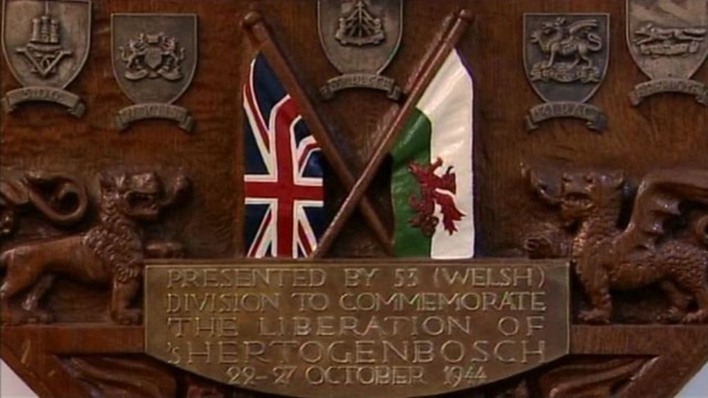 Celebrations of Welsh soldiers' Dutch city WW2 liberation - BBC News