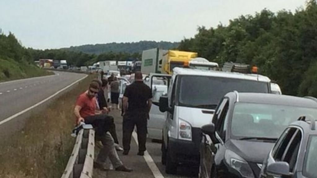 Man dies after police pursuit crash on A5 in Atcham - BBC News
