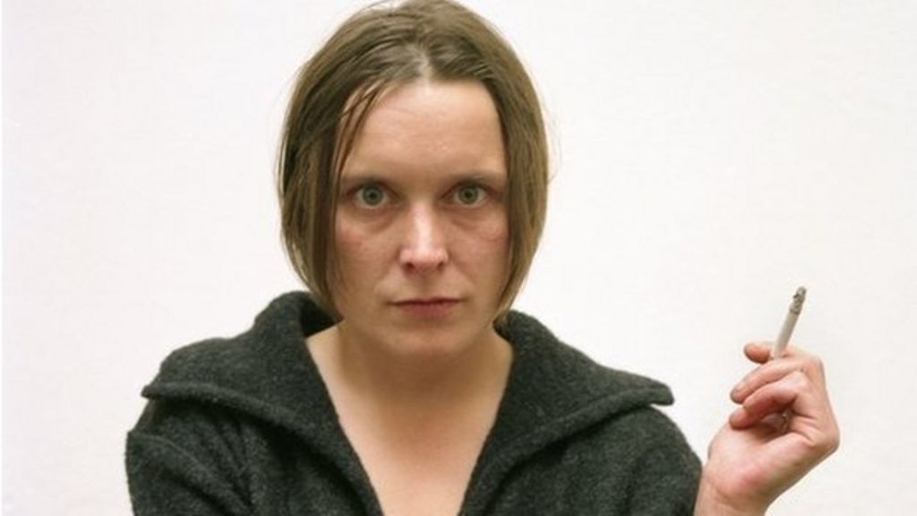 Sarah Lucas leads Threadneedle Prize show - BBC News