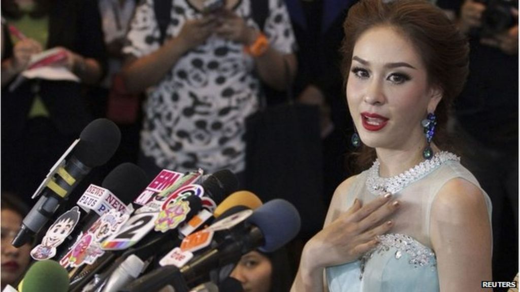 Thai beauty queen quits over execution quote - BBC News