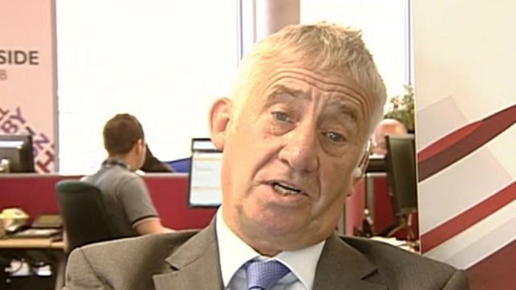 Sun photo: Former Liverpool mayor on Miliband and Clegg - BBC News