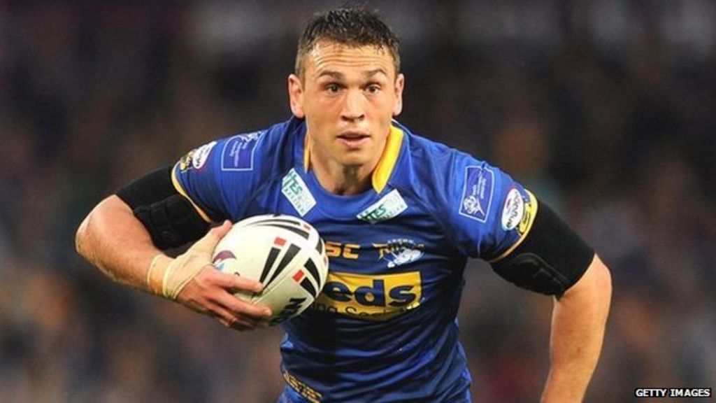 Leeds rugby league star Kevin Sinfield honoured by Queen - BBC News