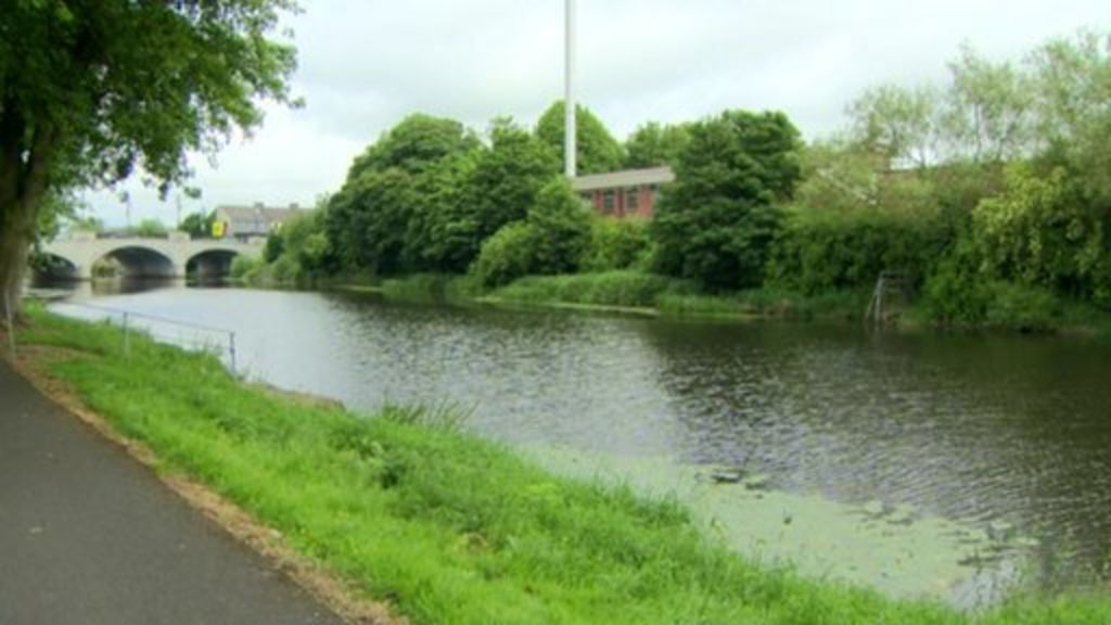 River Bann: Man 'critical' after being rescued in Portadown - BBC News