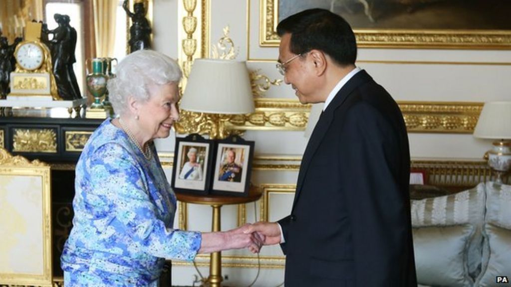 Chinese Premier Li Keqiang meets the Queen on UK visit - BBC News