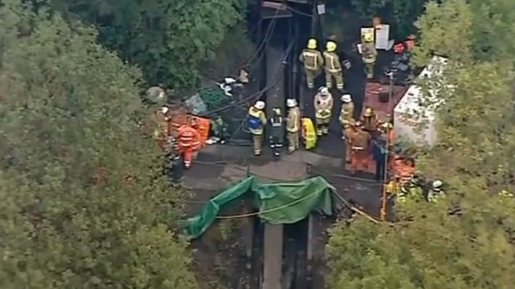 Gleision mine disaster: How the tragedy unfolded - BBC News