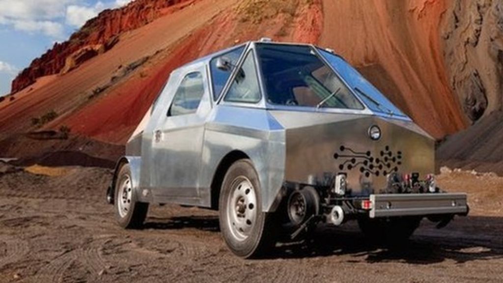 Crossing Mexico in a home-made 'spacecraft' - BBC News