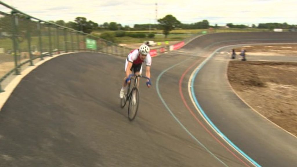 York's outdoor Olympic-sized velodrome set to open - BBC News