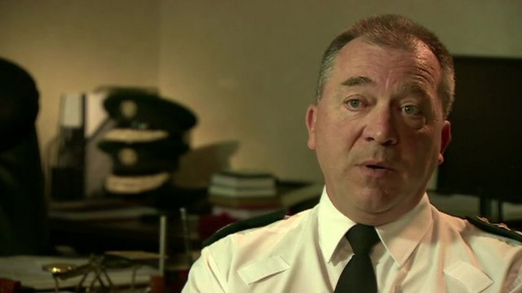 PSNI: Matt Baggott urges inquiry curb on Troubles murders - BBC News