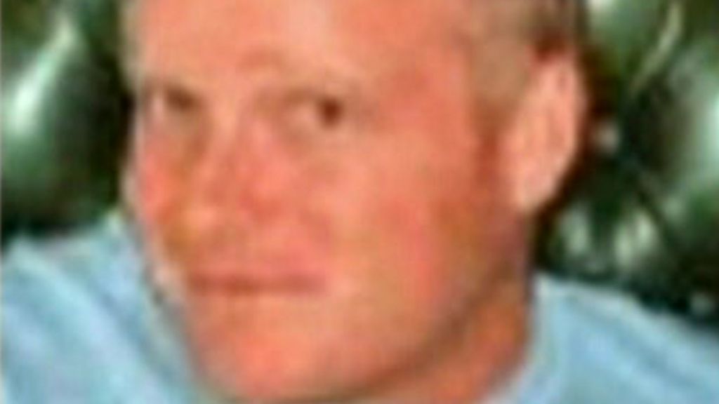 Iraq victim Alec MacLachlan 'second-class' hostage claim - BBC News