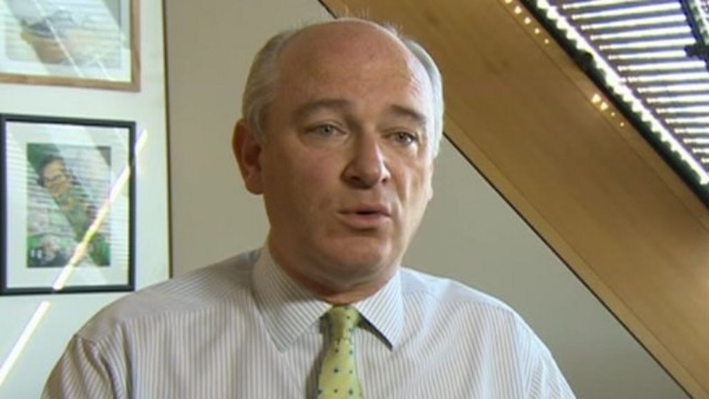 Lib Dems: Harvey, Huhne and Pugh advice for Nick Clegg - BBC News