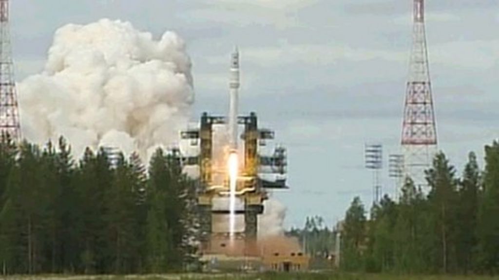 Russia's Angara rocket 'makes debut' - BBC News