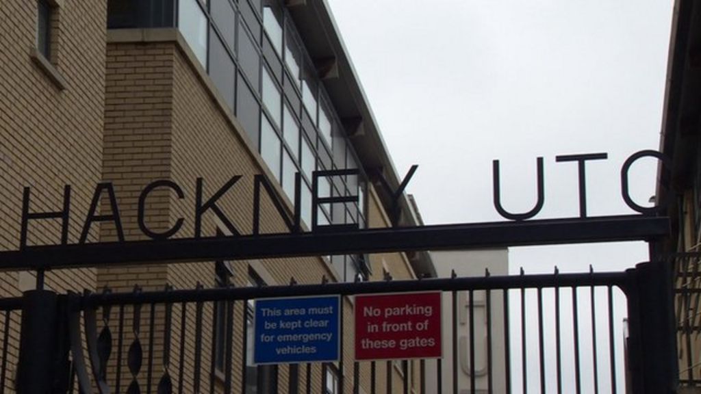 Flagship Hackney tech college to close after two years - BBC News