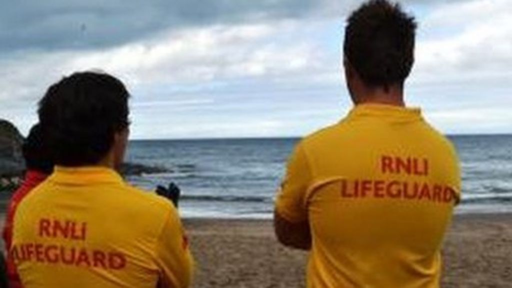 RNLI lifeguards prepared for summer season - BBC News