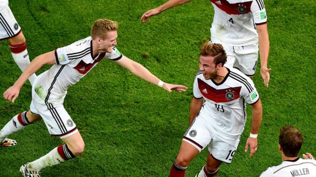 German radio commentators react to Gotze's winner - BBC Newsround
