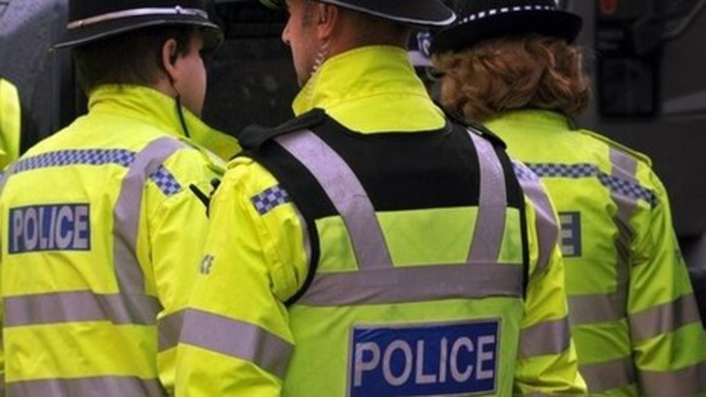 Met Police gave cautions for 30,000 London offences - BBC News