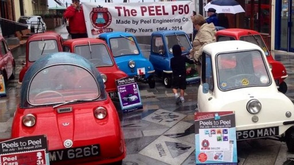 World's smallest car Peel P50 celebrated on Isle of Man - BBC News
