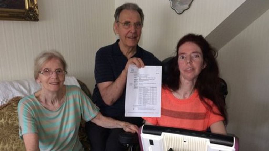 Locked-in syndrome mum passes degree after six years - BBC News