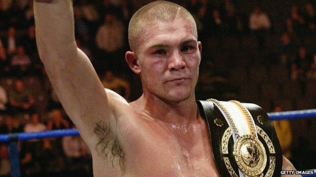 Jamie Moore: Former boxing champion shot twice - BBC News
