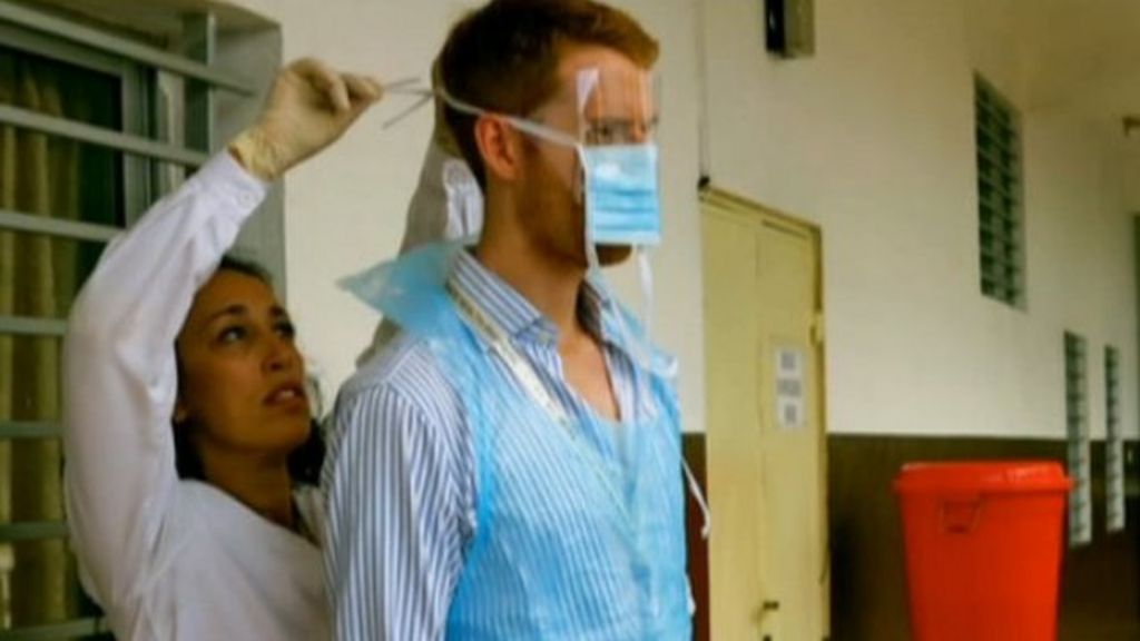 London doctor treating Ebola victims in Sierra Leone - BBC News