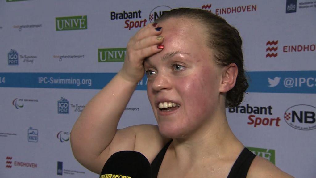 European Championships: Ellie Simmonds hits head winning gold - BBC Sport