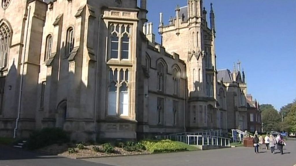 Minister: Magee campus expansion 'off the table' - BBC News
