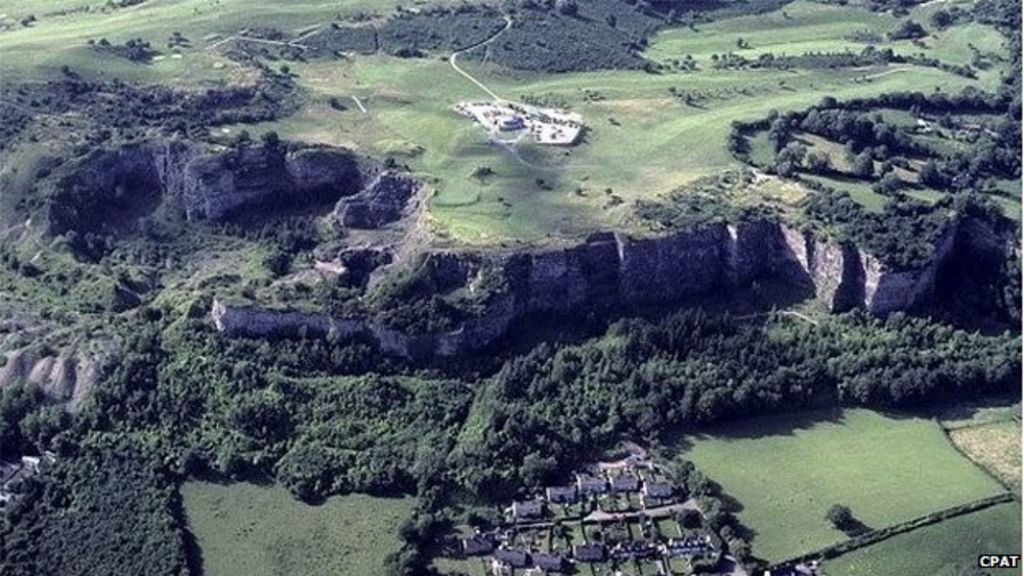 Human remains found in Roman mine - BBC News