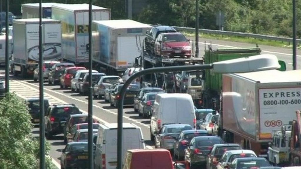 First rise in amount of traffic on Welsh roads since 2007 - BBC News