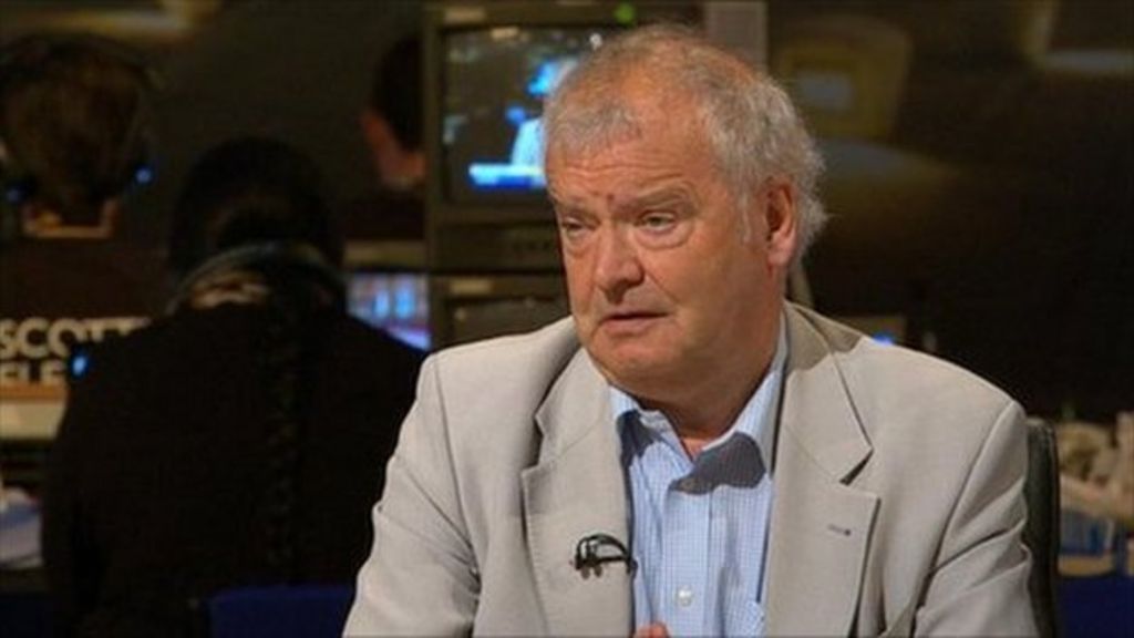 Scottish independence: Sir Tom Devine backs Yes campaign - BBC News