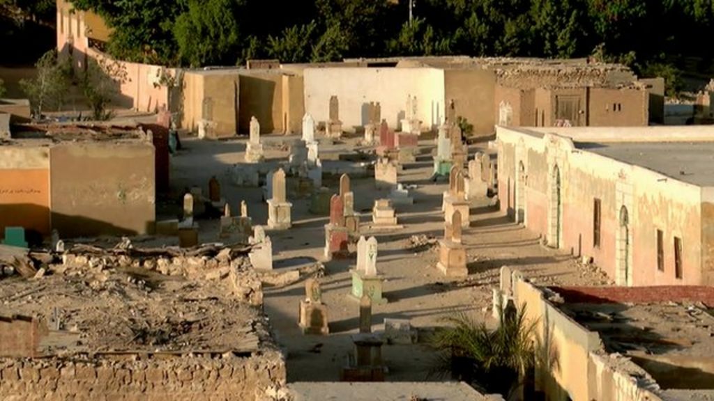 Cairo property prices lead many to live in cemeteries - BBC News