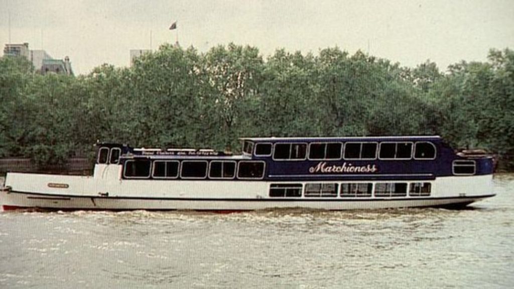 Marchioness survivors and victims' families recall Thames disaster ...
