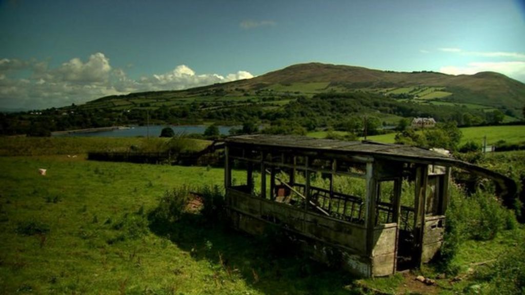 South Armagh: From bandit country to beauty spot - BBC News