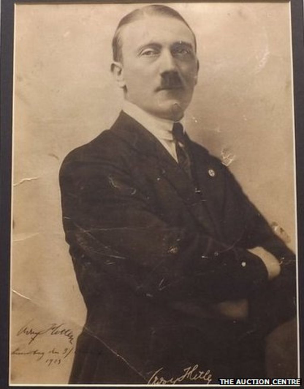 Signed Adolf Hitler bunker photo to be sold in Cheshire - BBC News