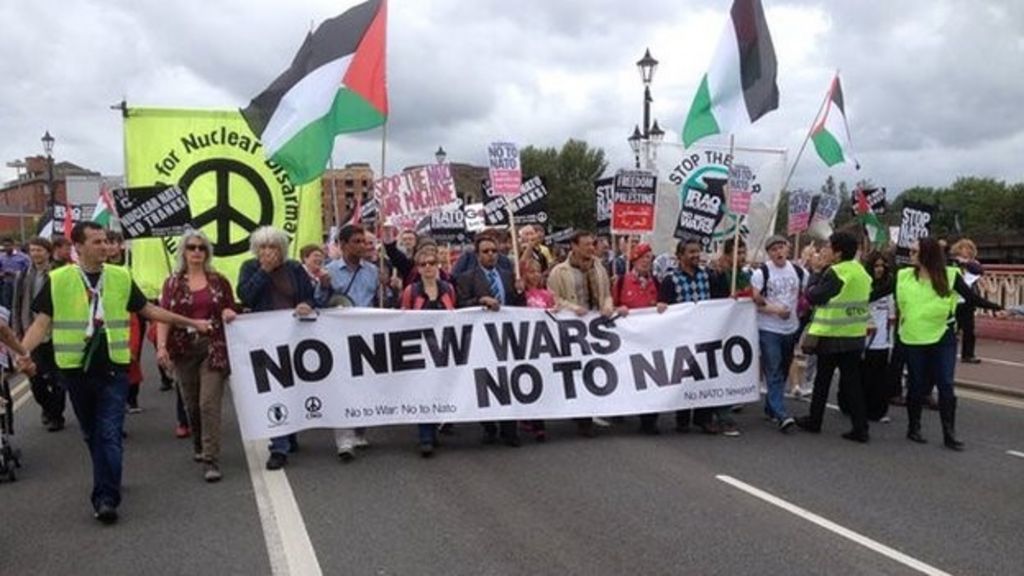 Nato summit: First protests in Newport and Cardiff - BBC News