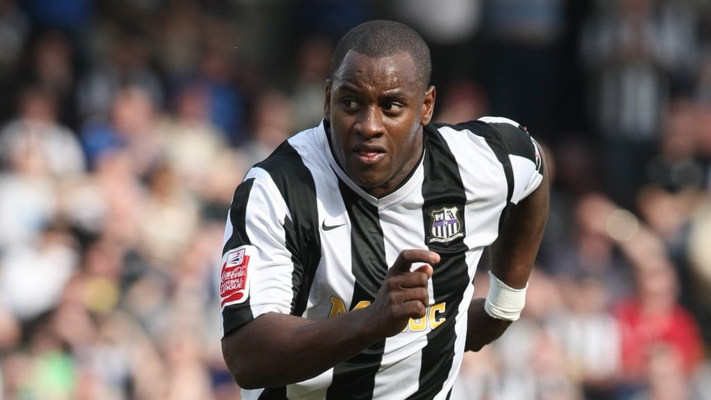 Ex-Premier League's Delroy Facey 'was match-fixing middleman' - BBC News